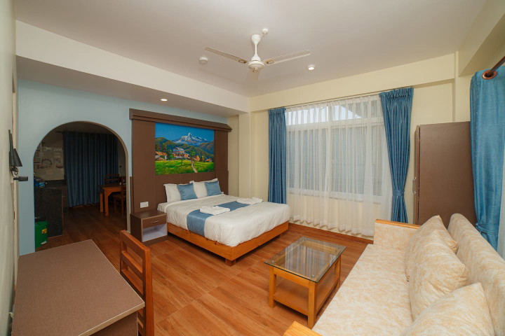 Lotus: Lake View Apartment - Pokhara
