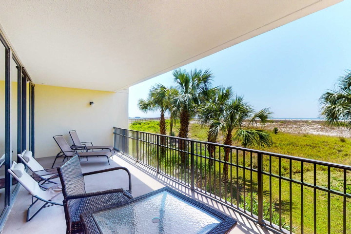2br Beachfront Condo With Hot Tub, Pool, & Tv - Dauphin Island, AL