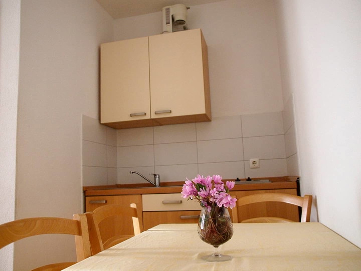 Apartment 2+2 Marinovic In Center W/ Free Parking - Macarsca