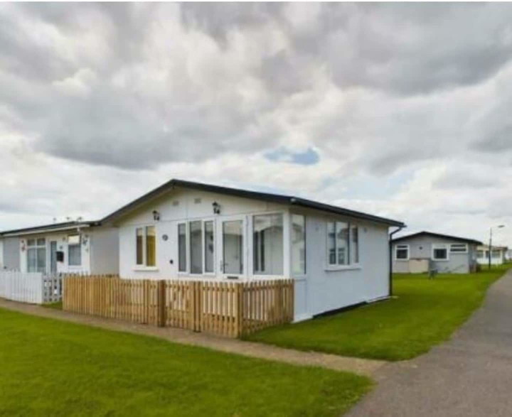 Rainbow's End Chalet. - Mablethorpe