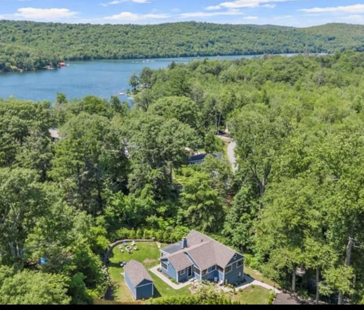 Oscawana Lake Escape - Carmel Hamlet