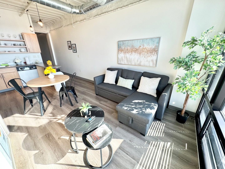 Nice & Lofty 1bed/1bath In Dsm - Pool-gym-parking - Des Moines, IA