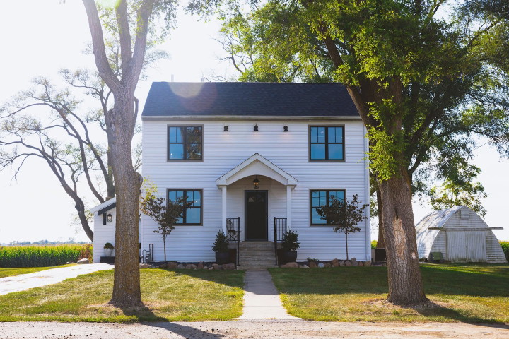 Mabel And Harry's, A Modern Country Guest House - Kokomo, IN