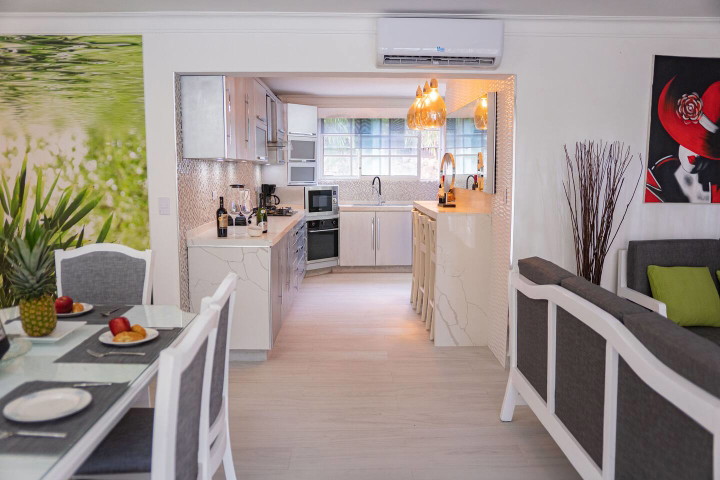 Modern 3-bedr Condo Just Steps To The Beach - Punta Cana