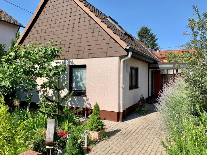 Ruhiges Gästehaus Mit Klimaanlage & Parkplatz - Karlsruhe