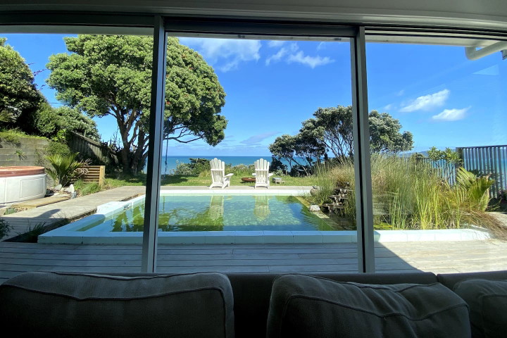 Beach Holiday With Superb Ocean And Island Views - Paekākāriki