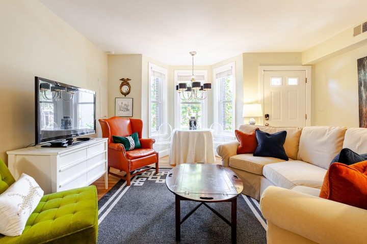 Spacious Glamour In Shaw/convention Ctr/dwtn Apt - Washington, D.C.