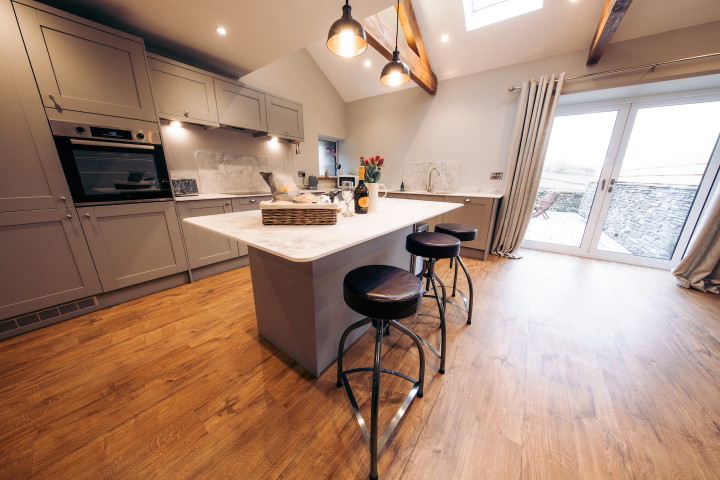 Meadow View, Own Ev Charger & Super King/king Beds - England