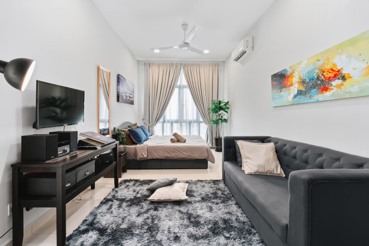 Lovely Unit With Pool Facing Klcc - 