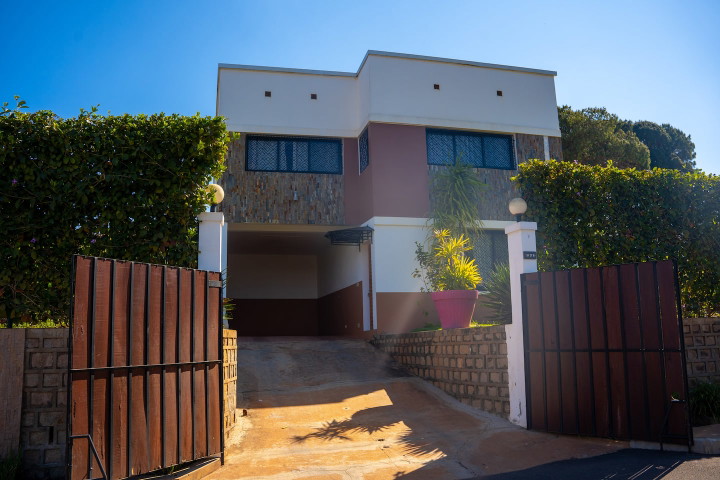 Villa Av 29 B | 4 Chambres  Jardin  Terrasse - Antananarivo