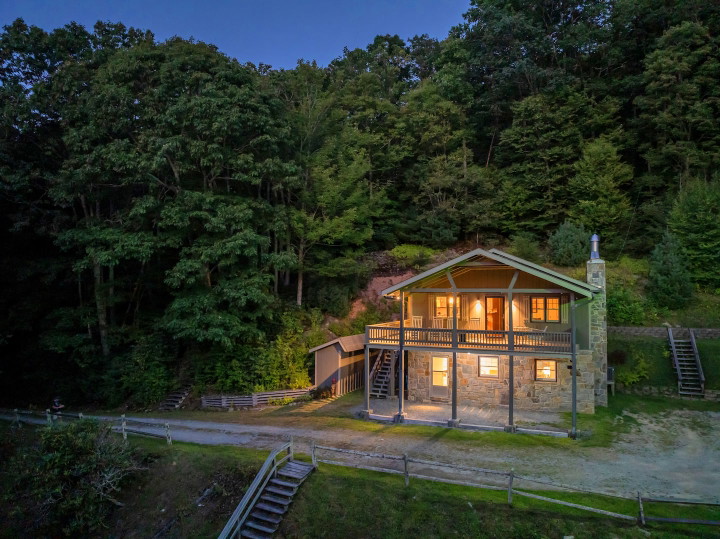 Boone Lodge Near App State, Blowing Rock & Skiing - Boone, NC