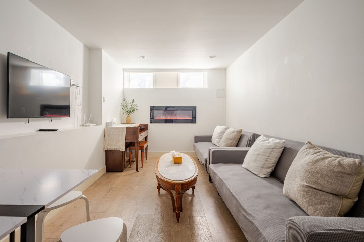 Cheerful 3br2ba  Sunny Patio  Big Screen Movie - San Francisco, CA