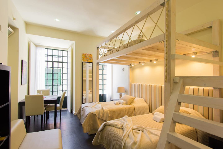 Private Studio Apartment In Bica - Lisboa