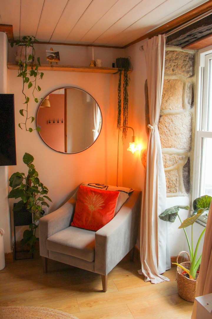 The Artist's Nook, Charming Cottage By The Beach. - マラジオン