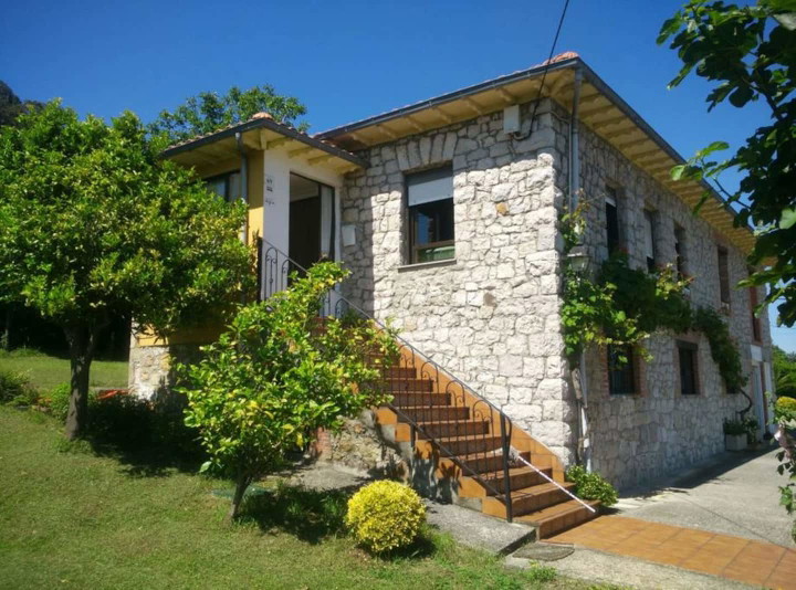 Maison En Pierre / La Maison De Pierre - Santa Cruz de Bezana