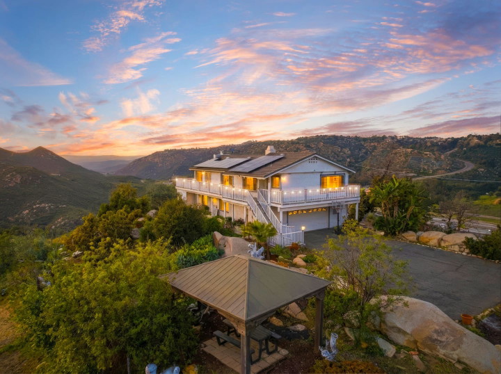 *Natures Escape* Game Room, Spa, Sauna, Omg Views! - Escondido, CA