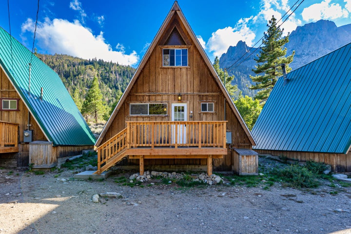 Four Seasons Cabin 2 - June Lake, CA