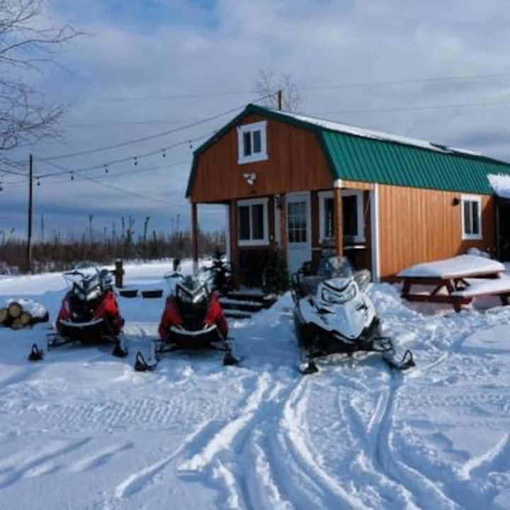 Lakeside Cabin: Hot Tub & Sauna - Alaska