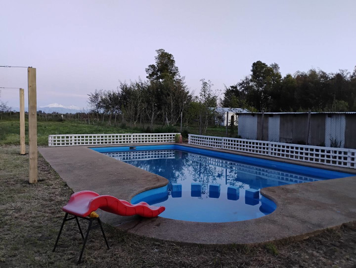 Casa, Quincho Y Piscina. -