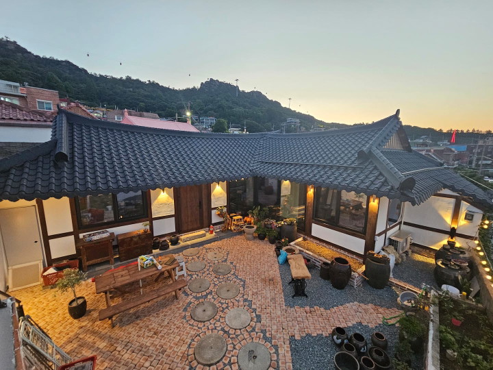 유달산 돌담집 - Mokpo-si