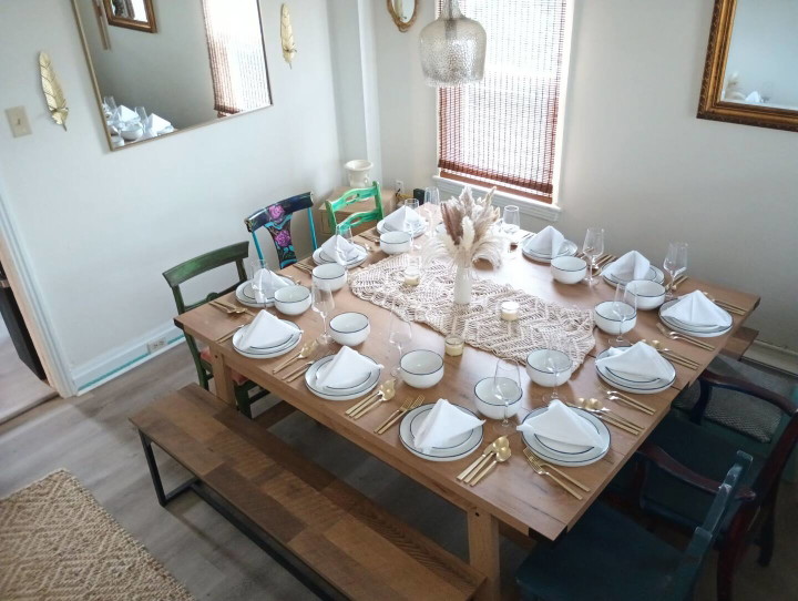 Eclectic Decor 5 Br 2 Kitchens - Old Forge, PA