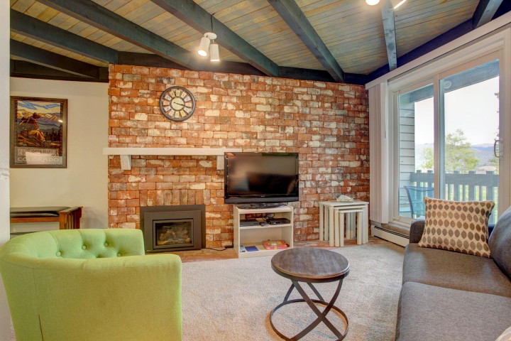 Lively Condo-central Location! Ready Your Great Ad - Silverthorne, CO