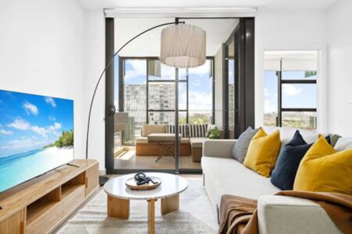 Sunrise Oasis | 1br + Study W/ Free Parking - Surry Hills