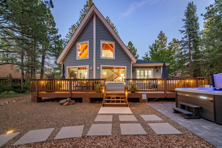 Cottage @ Mp Spa-fire Pit-game Rm Backs Nat Forest - Munds Park, AZ