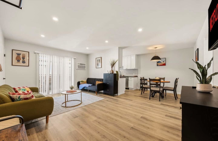 Nice 1b1b Apt For 4ppl With Pool Free Parking - Hollywood, CA