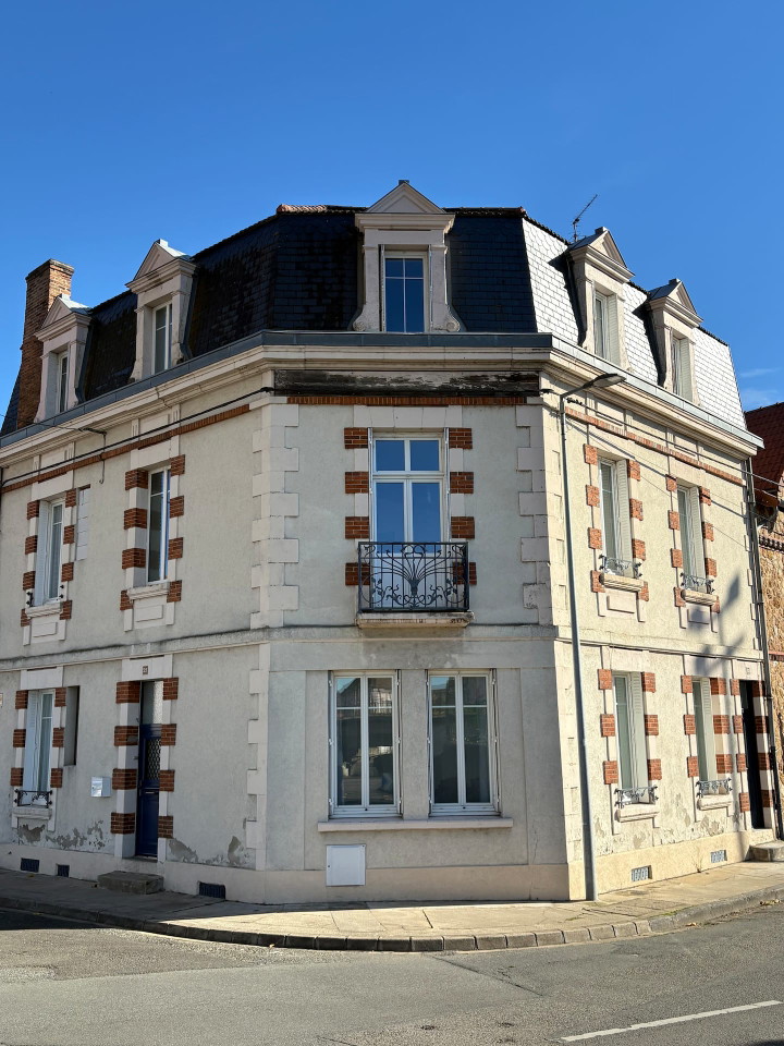 Grande Maison Pour Groupe Jusqu'à 18 Personnes - Allier