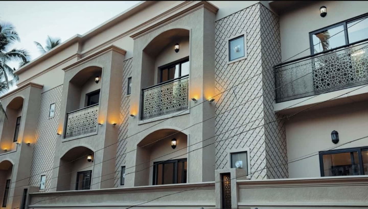Fully Furnished Arab- French Design Luxury Apmnt - Thalassery