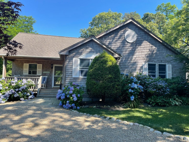 Quaint Vineyard Charm With Large Private Backyard - Martha's Vineyard, MA