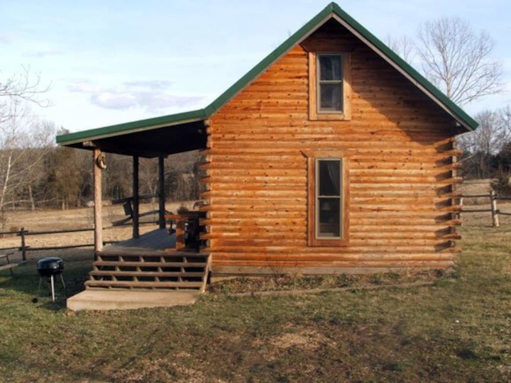 Log Cabin At Meramec Farm - Misuri