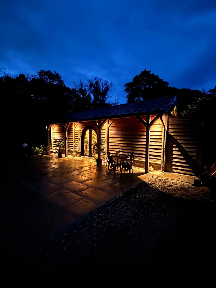 Holly Barn - Burnley