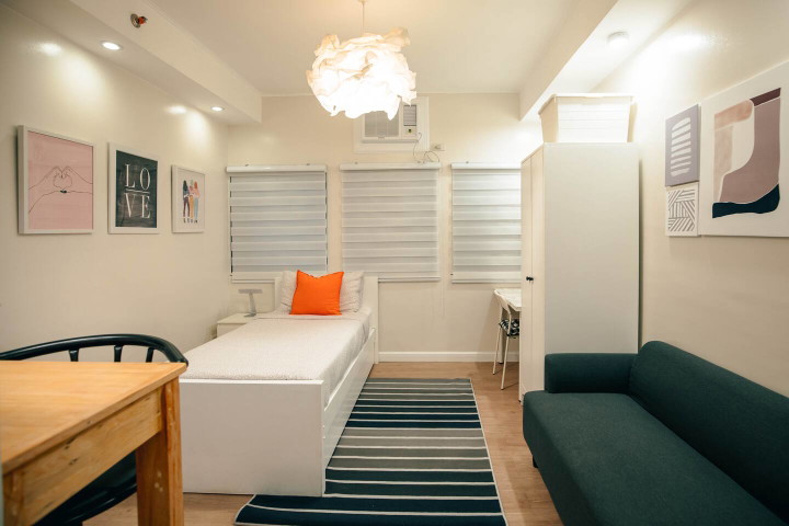 Modern & Cozy 2bed Studio In Katipunan W/ All Essentials+fast Internet+netflix - Quezon City