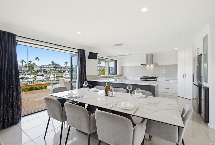 Whitianga Waterfront Home - Whitianga