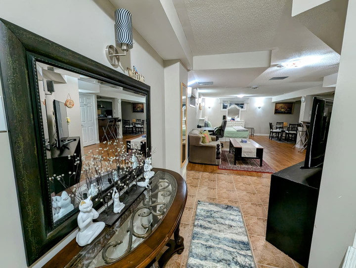 Cozy Studio Basement Apartment  Comfy & Furnished - Guelph