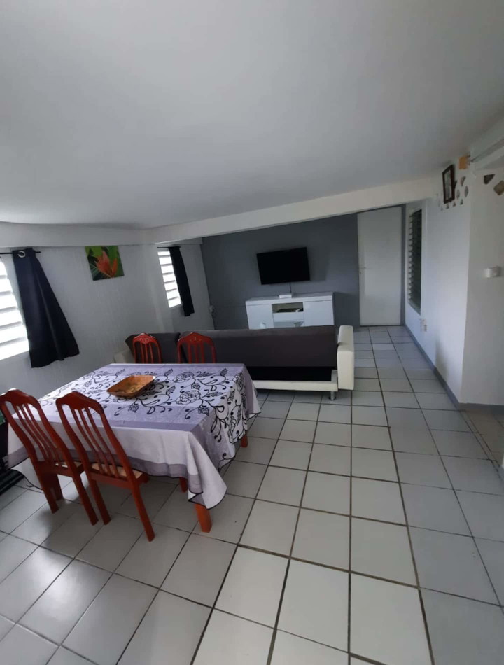 Dans Un Cadre Verdoyant - Martinique