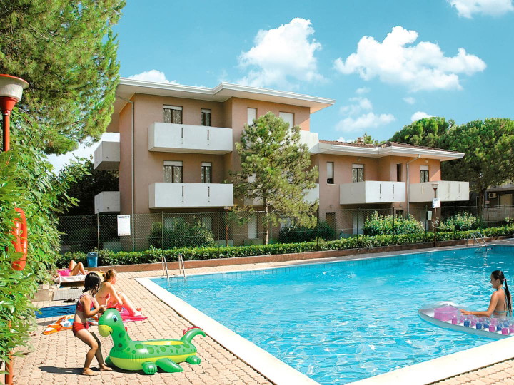Beautiful Apartment For 5 People With A/c, Pool, Tv, Patio And Pets Allowed - Lignano Sabbiadoro