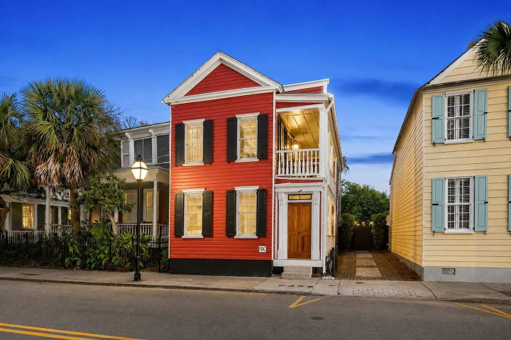 Stylish, Downtown Charleston 2bd Home W. Porch! - Charleston, SC