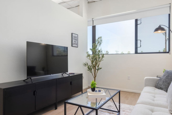 Sunlit Modern Studio Mins To Uofa & Downtown - Tucson, AZ