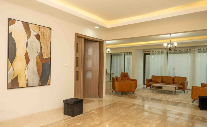 Abatta 6-room Duplex Villa - Abidjan