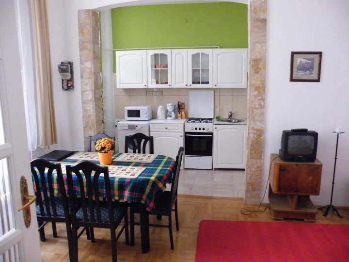 Supercenter With Free Internet - Budapest