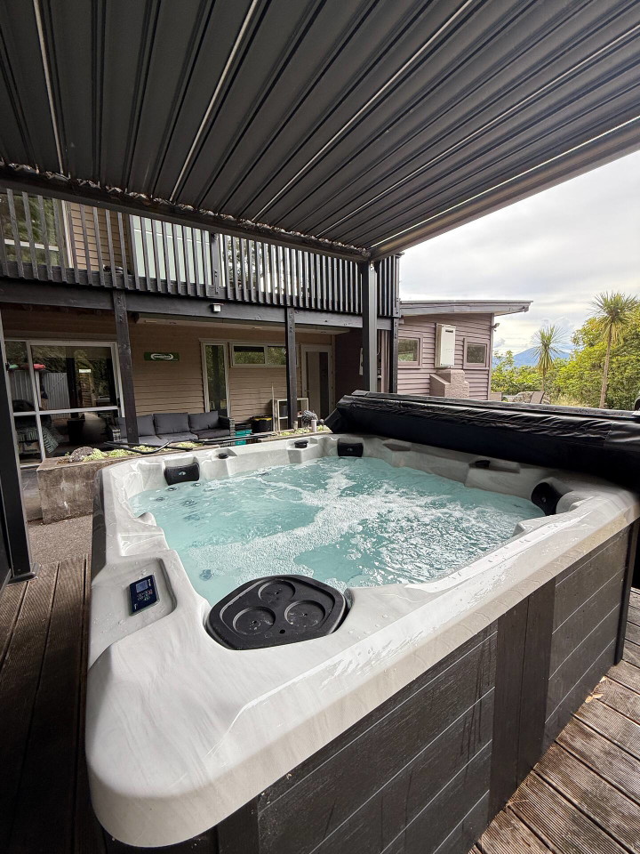 The Roost Turangi - Mountainside With Spa Pool - Tūrangi