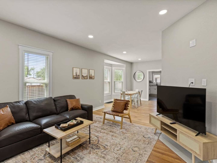 Tranquil Getaway Near Downtown - Colorado Springs, CO