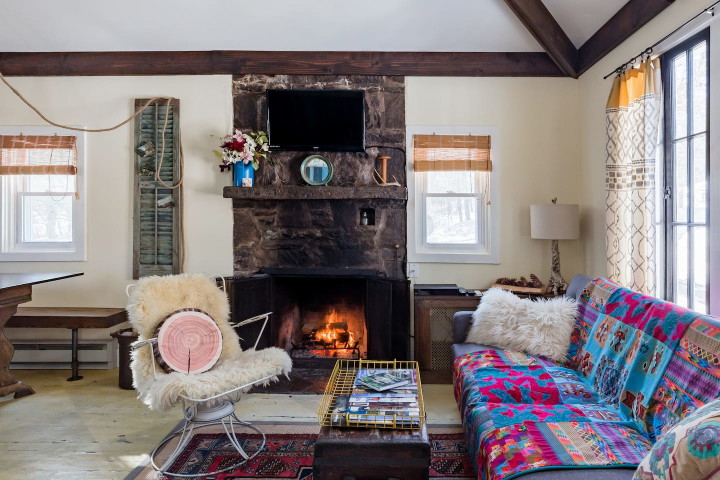 Pick Herbs At A Quirky Stone Cottage With Bbq And Fireplace - Woodstock, NY