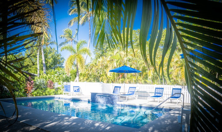 2br Island Cottage | Pool  Grill  Near Robbies - Islamorada, FL