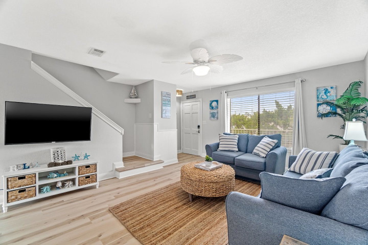 Steps From Beach, Pool, Parking, 2 King Bed Suites - Miramar Beach, FL