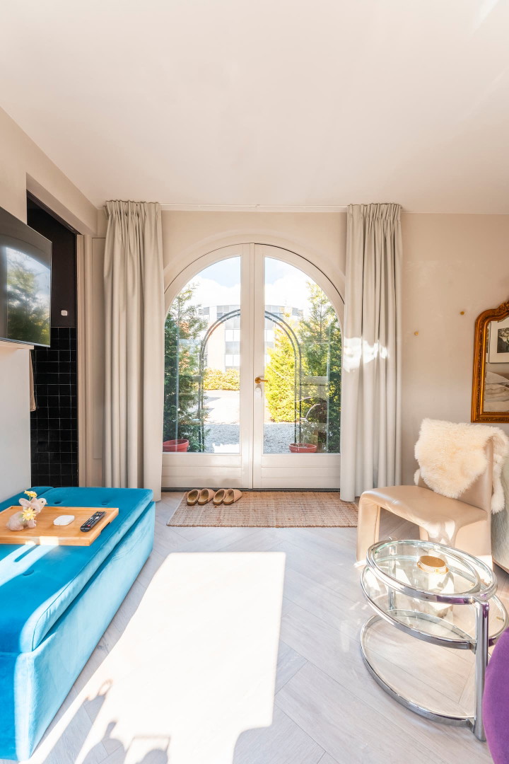 The Gentle Arch  Premium  Schiphol Amsterdam - Aalsmeer