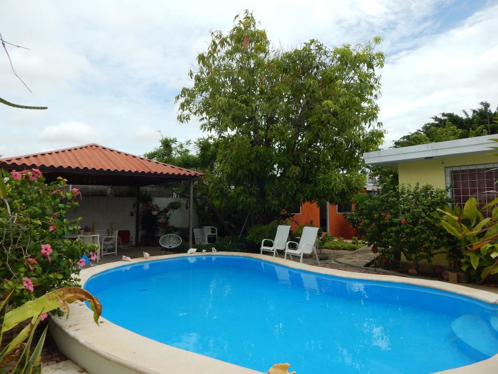 La Casita De La Flores: Pool And Free Cup Massage - Merida, Yucatan, Mexico